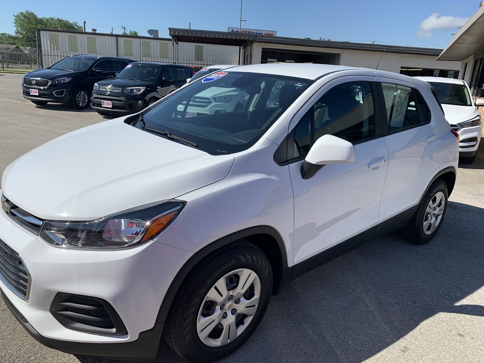 Used 2017 Chevrolet Trax LS FWD for Sale - Auto USA