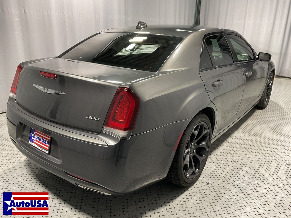 Used 2019 Chrysler 300 in Dallas, TX ( S601593 ) | AutoUSA