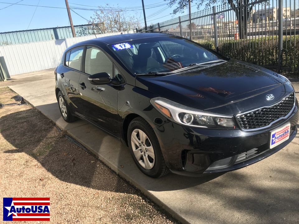 Used 2017 Kia Forte 5-Door in Carrollton, TX ( C705881 ) | AutoUSA